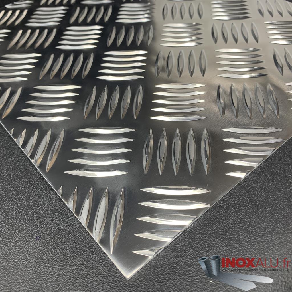 Vente de TOLE ALUMINIUM DAMIER ep 2/3.5mm PLAQUE ALU A LA COUPE sur ...