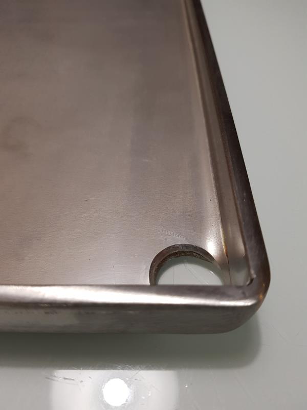 Plancha Inox 4 rebords et trou au fond à gauche ép 4mm INOXalu.fr ...